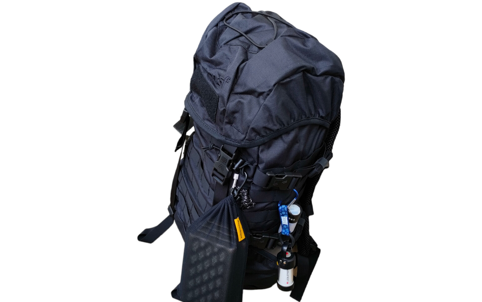 ソロキャンプのバックパックメイン容量は30Lで十分！実際の見た目とパッキングも紹介｜バイクキャンプツーリングブログ | とことこばいく。